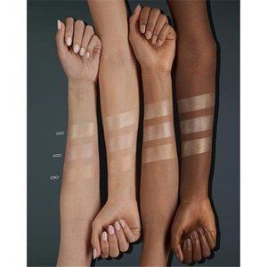 Makeup | Silky Soft Texture For A Subtle Glow Highlighter | Poshmark